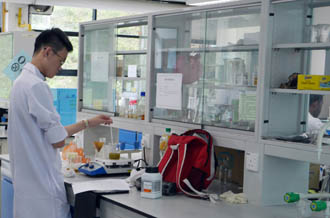 Petrology lab at UCSI University Expert Advise & information on courses ...